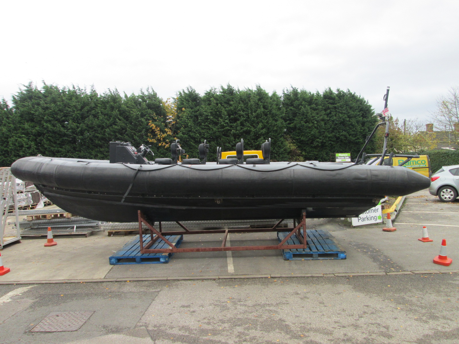 8.5m Halmatic RIB- Arctic 28 With a hull constructed from reinforced ...