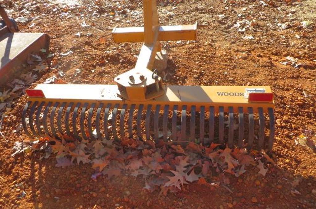 Woods LRC60 5' landscape rake