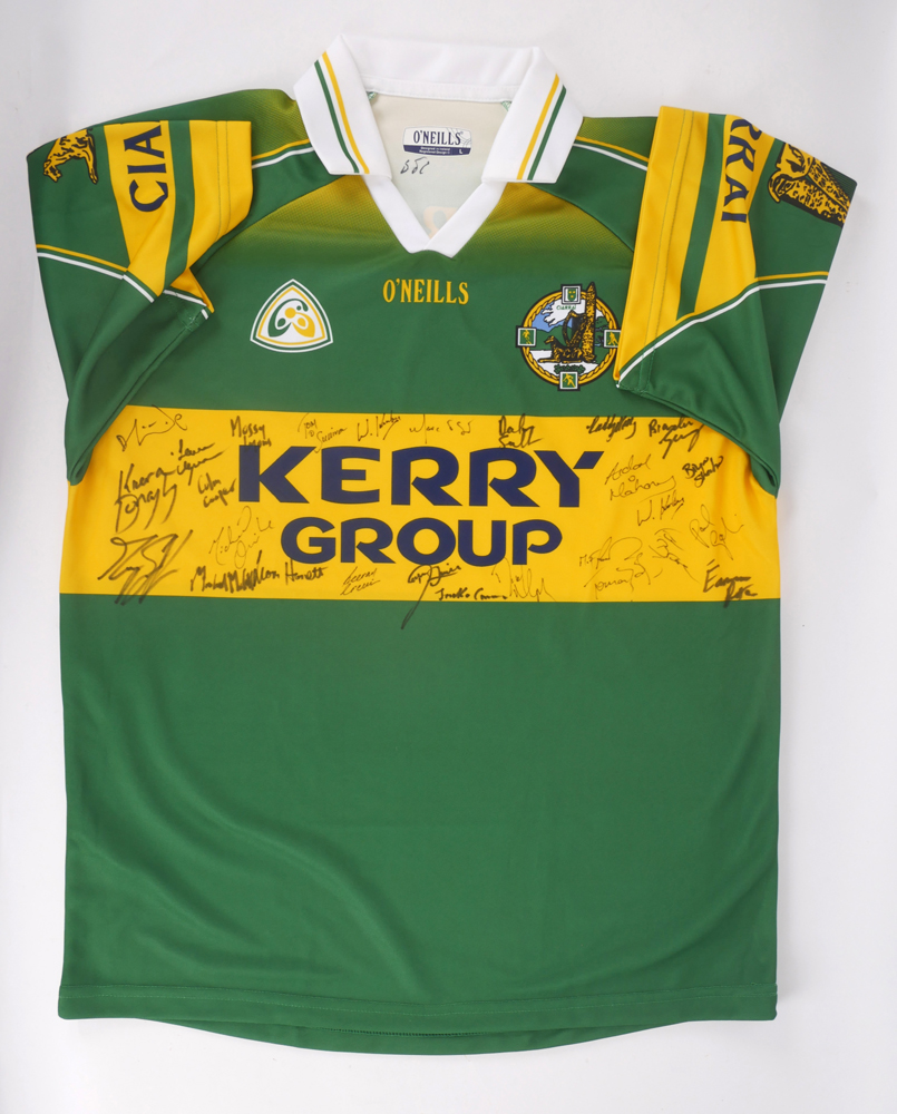 GAA Football, Kerry squad signed Replica shirt mid 2000s Kerry replica ...