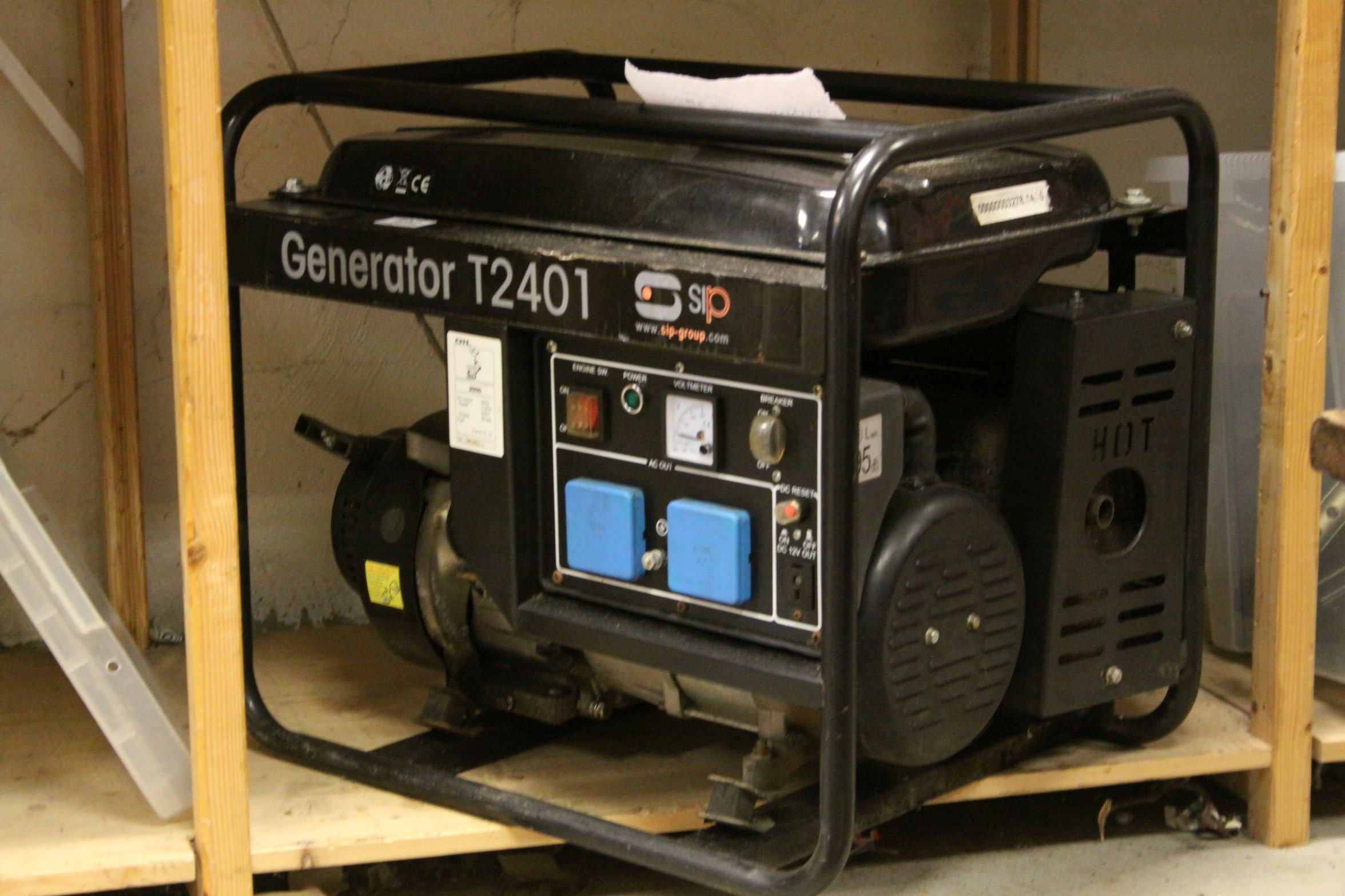 T2401 petrol 250V Generator in good working order