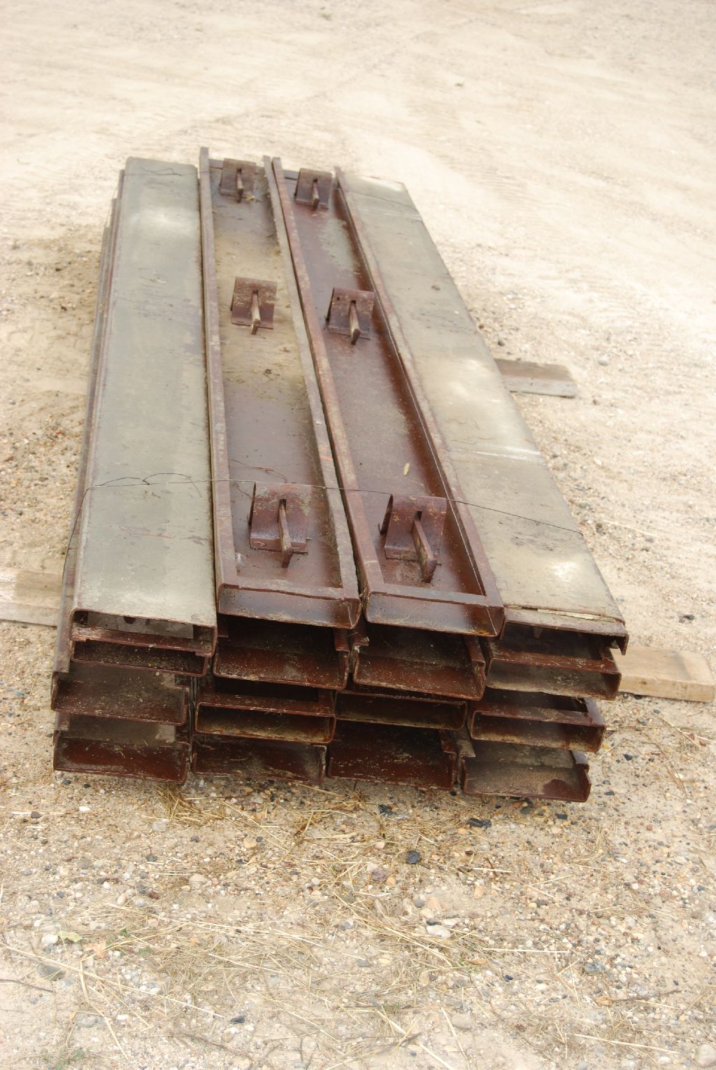 8"-10' steel curb forms. 16 total