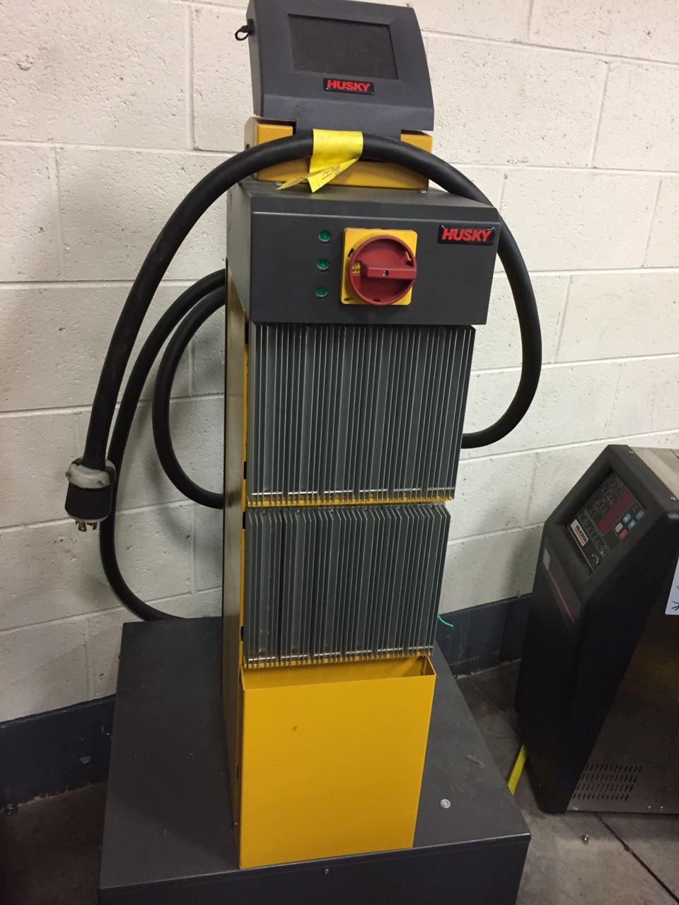 Husky Altanium NEO2-24 Press Controller Model X-F-24-NEO2-24, 24-Zone ...