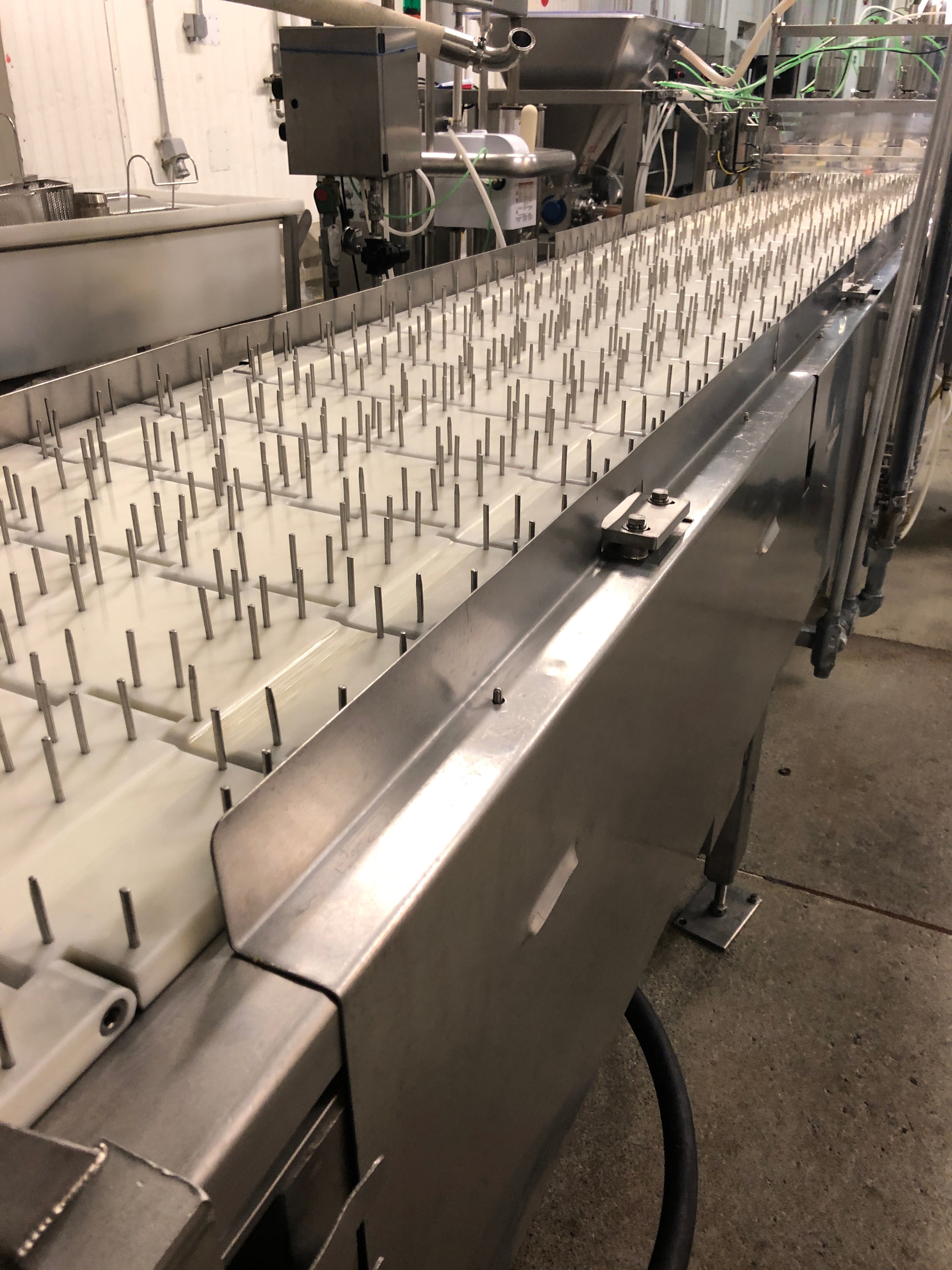 Pin Conveyor, Approx. 60' Length