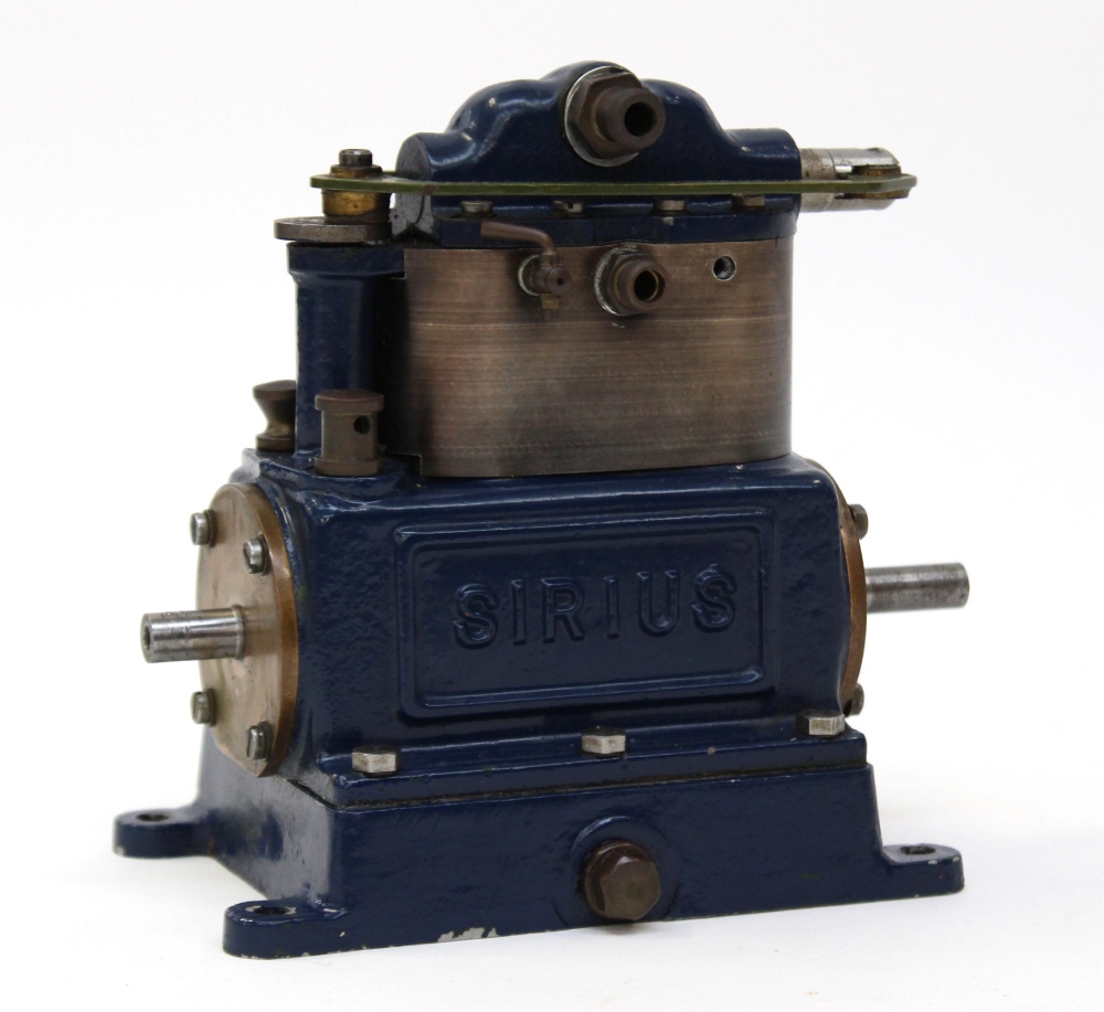 Stuart Turner: A Stuart Turner "Sirius" steam engine, with vertical ...