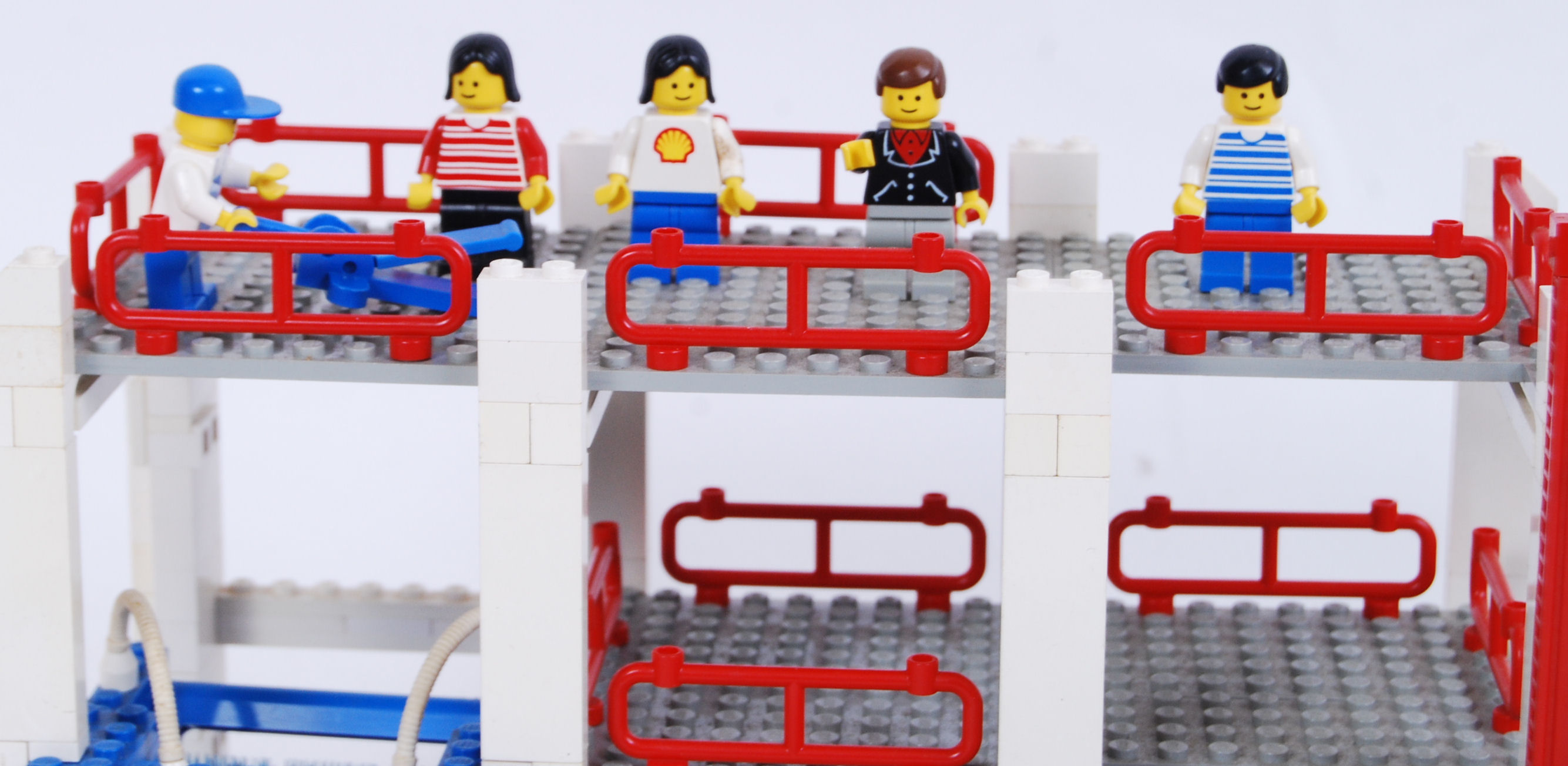 LEGOLAND SHELL STATION: An original vintage Legoland Lego ' Shell ...