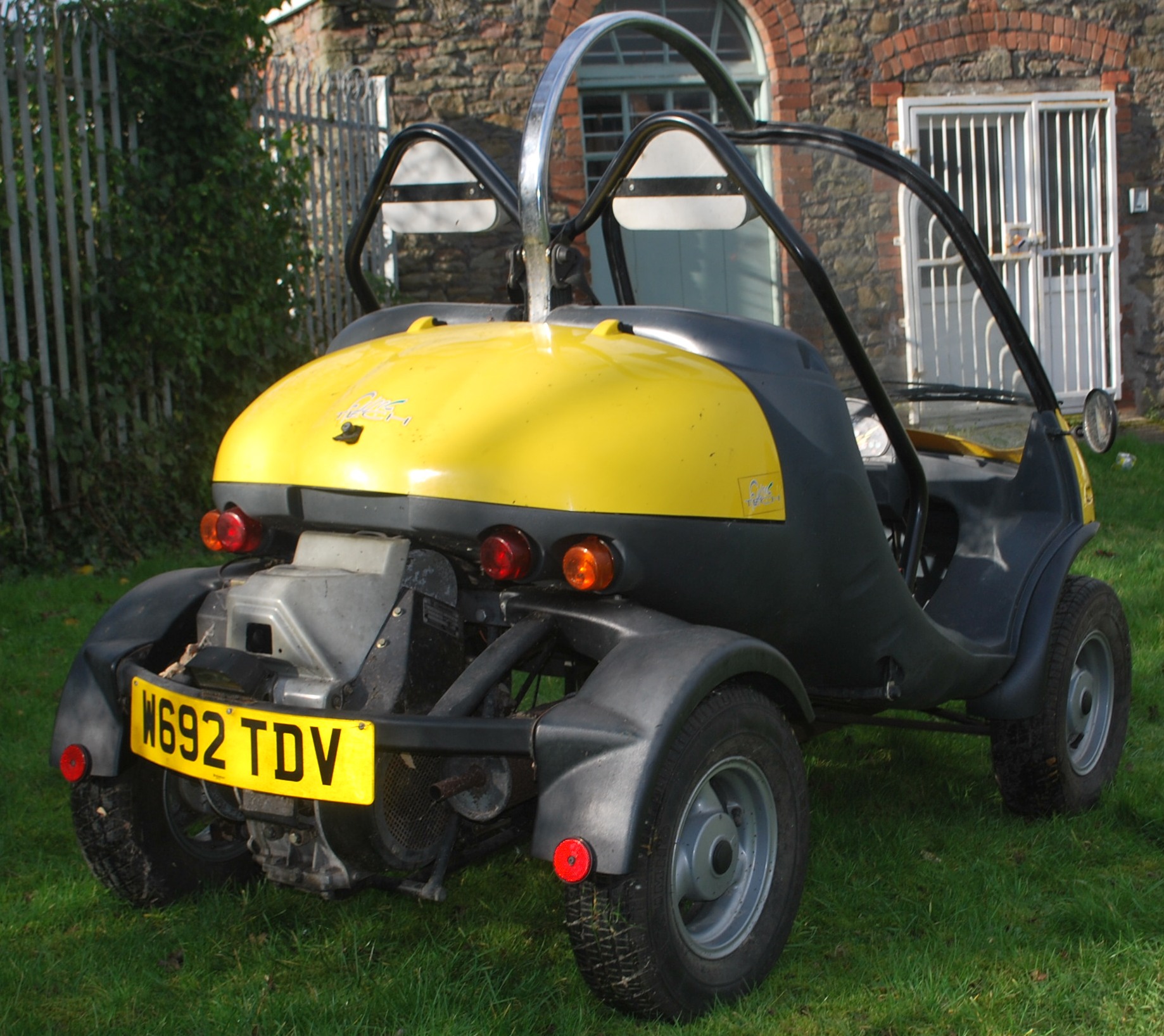 A Secma Qpod Fun Tech ' Sport ' 350cc powered microcar - Registration ...