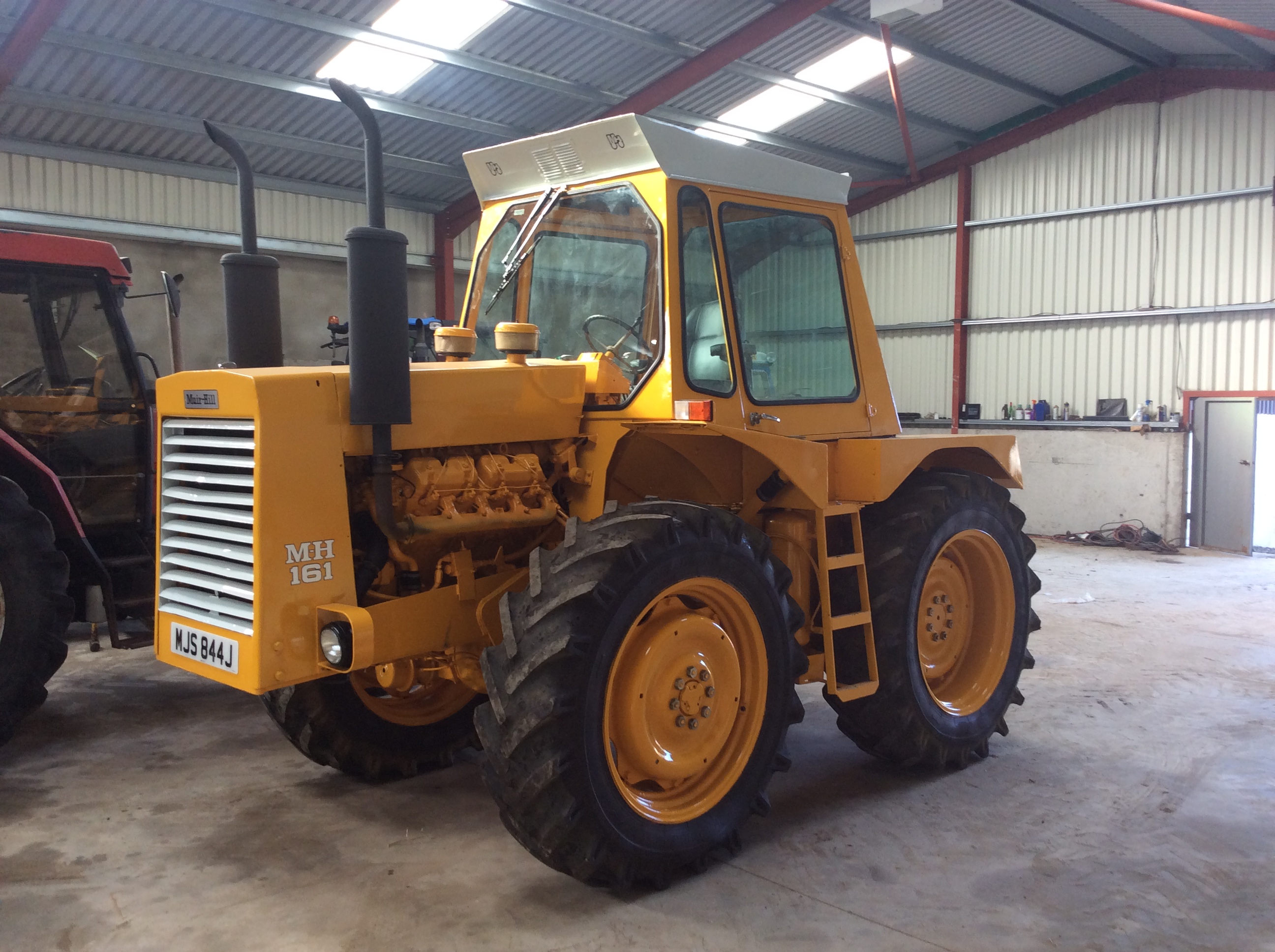 MUIR HILL 161 4wd diesel TRACTOR Reg No: MJS 844J Serial No: A10568 ...