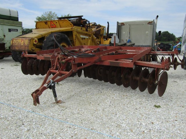 IH 14' 470 Disk IH 470 Disk 14' , 7 1/2" Spacing