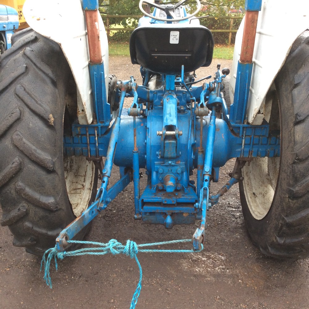 Ford 4000 2WD tractor. Registration to follow. 4454 hours. 12.4/11-36 ...