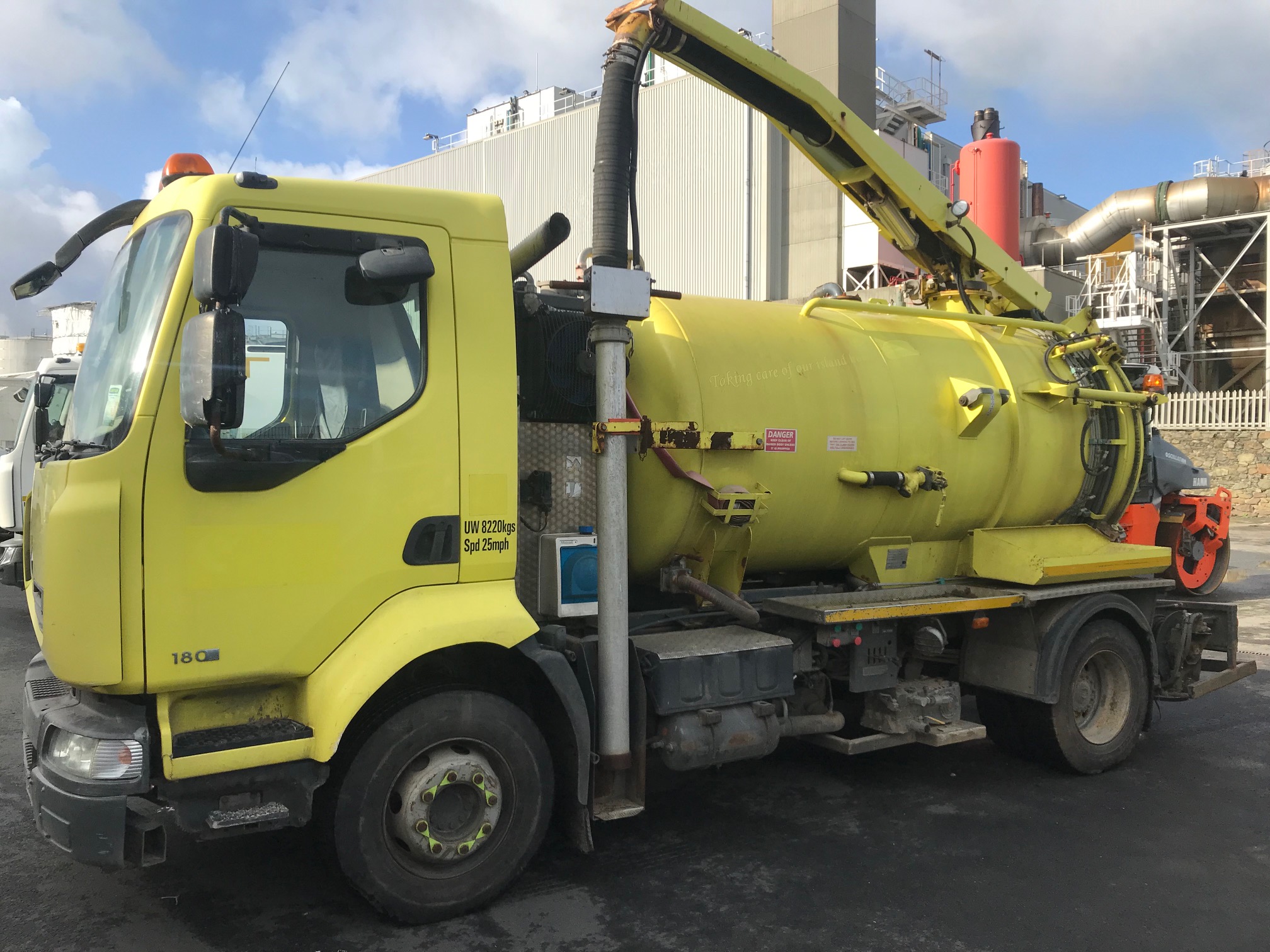 2012 Renault Midlum 180DXi Gully Tanker; Reg No 63956 with Fuller ...
