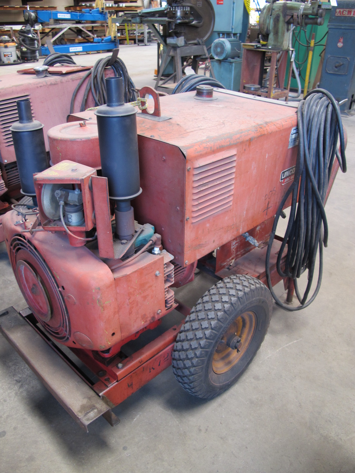 Lincoln Lincwelder 225/3-AS Gas Powered DC Arc Welder with AC Generator