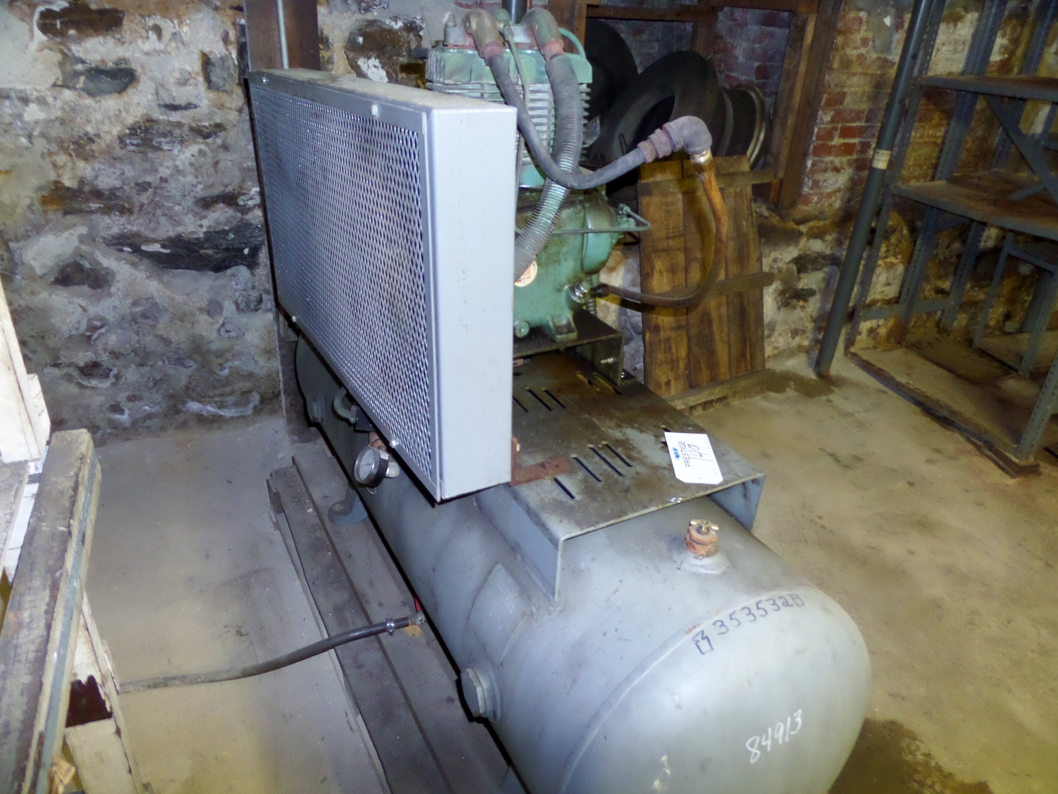 CHAMPION PNEUMATIC M1820 AIR COMPRESSOR, WITH AIR TANK, 3PH