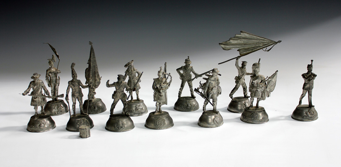A collection of twelve Charles Stadden cast metal military figures ...