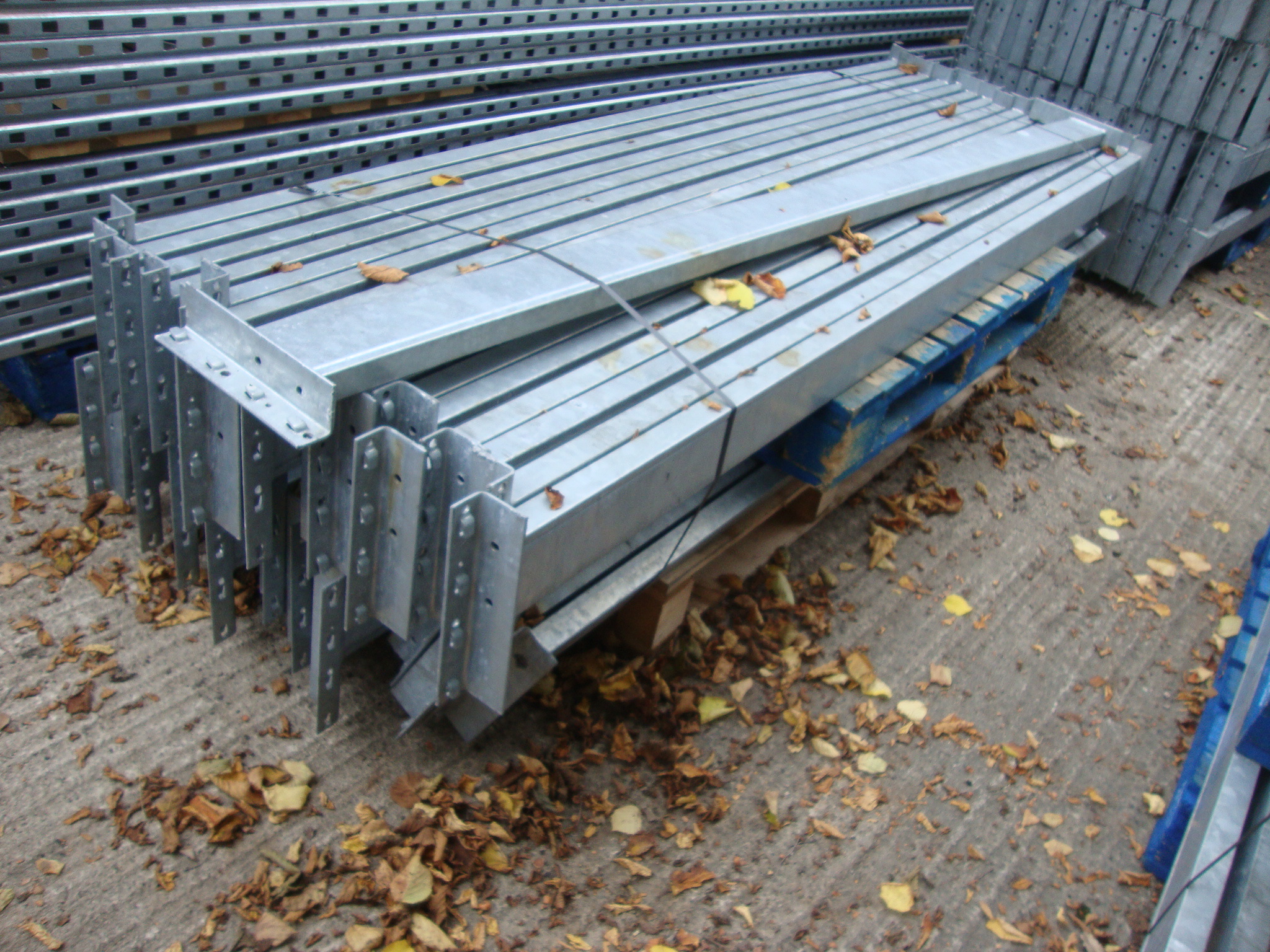 PSS galvanised pallet racking consisting of 14 off galvanized uprights ...