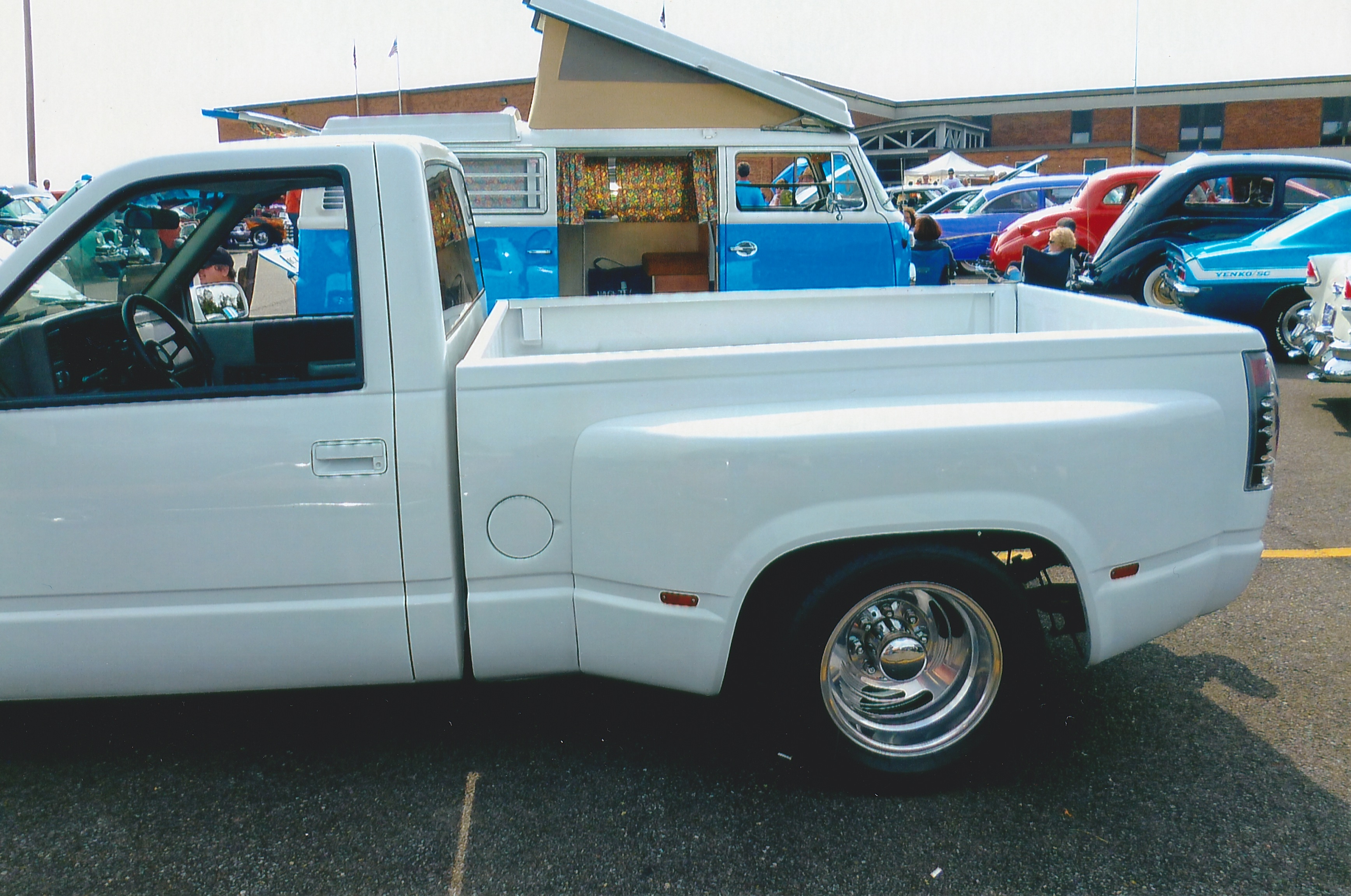 custom, single cab dually short bed, 1 ton dually rear, 4.11, new paint ...