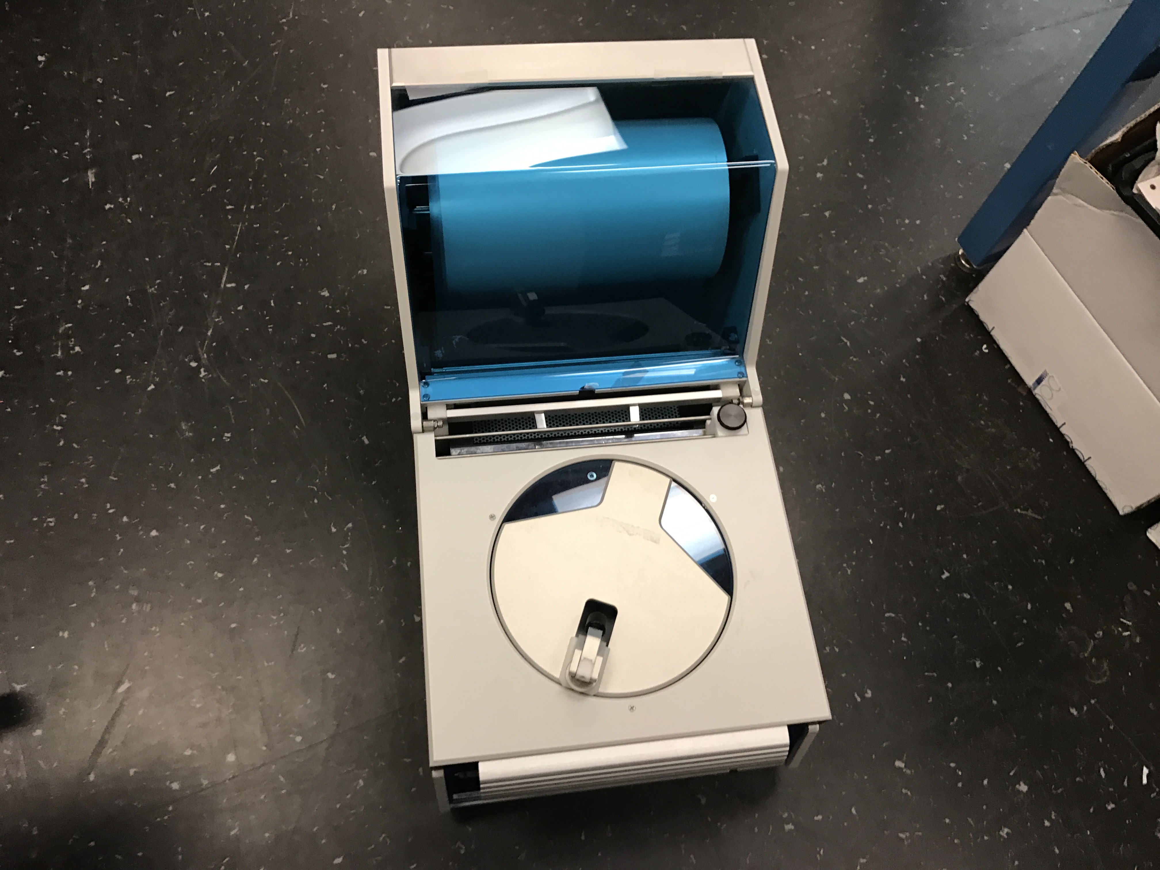 Ultron Systems #UH114 Frame Wafer/Film Mounting Machine, 9" Chuck ...