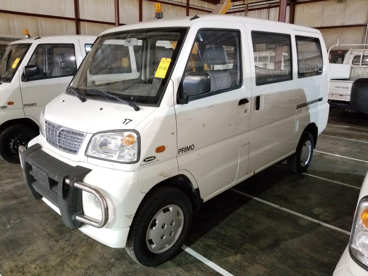 { Choice of lots: 195 } 2011 VANTAGE PRIMO UTILITY VAN, 1.2 L EFI DOHC ...