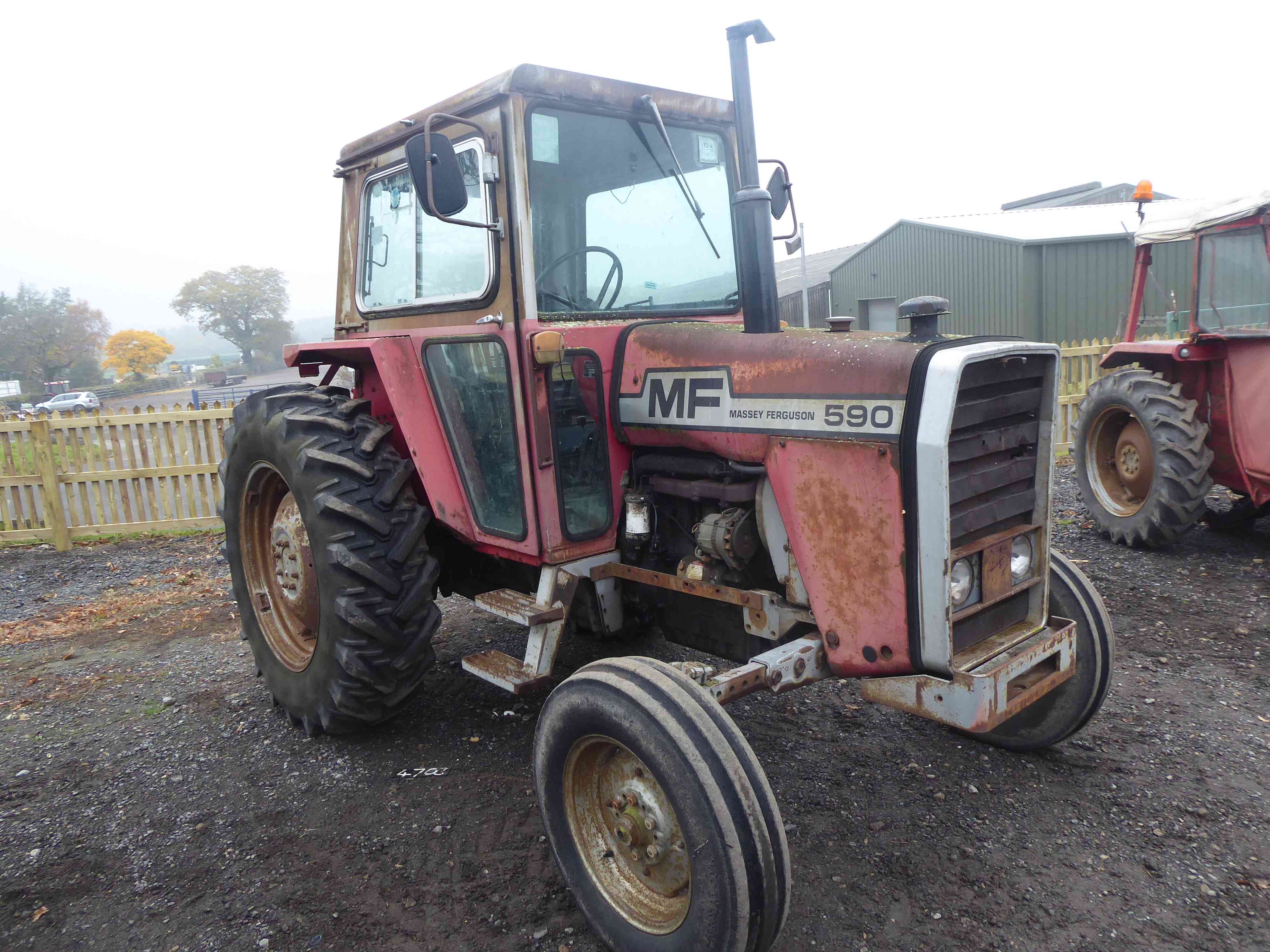 1979 MF 590 2wd tractor, estimated 5580 hours, JWW 521V. V5 & key