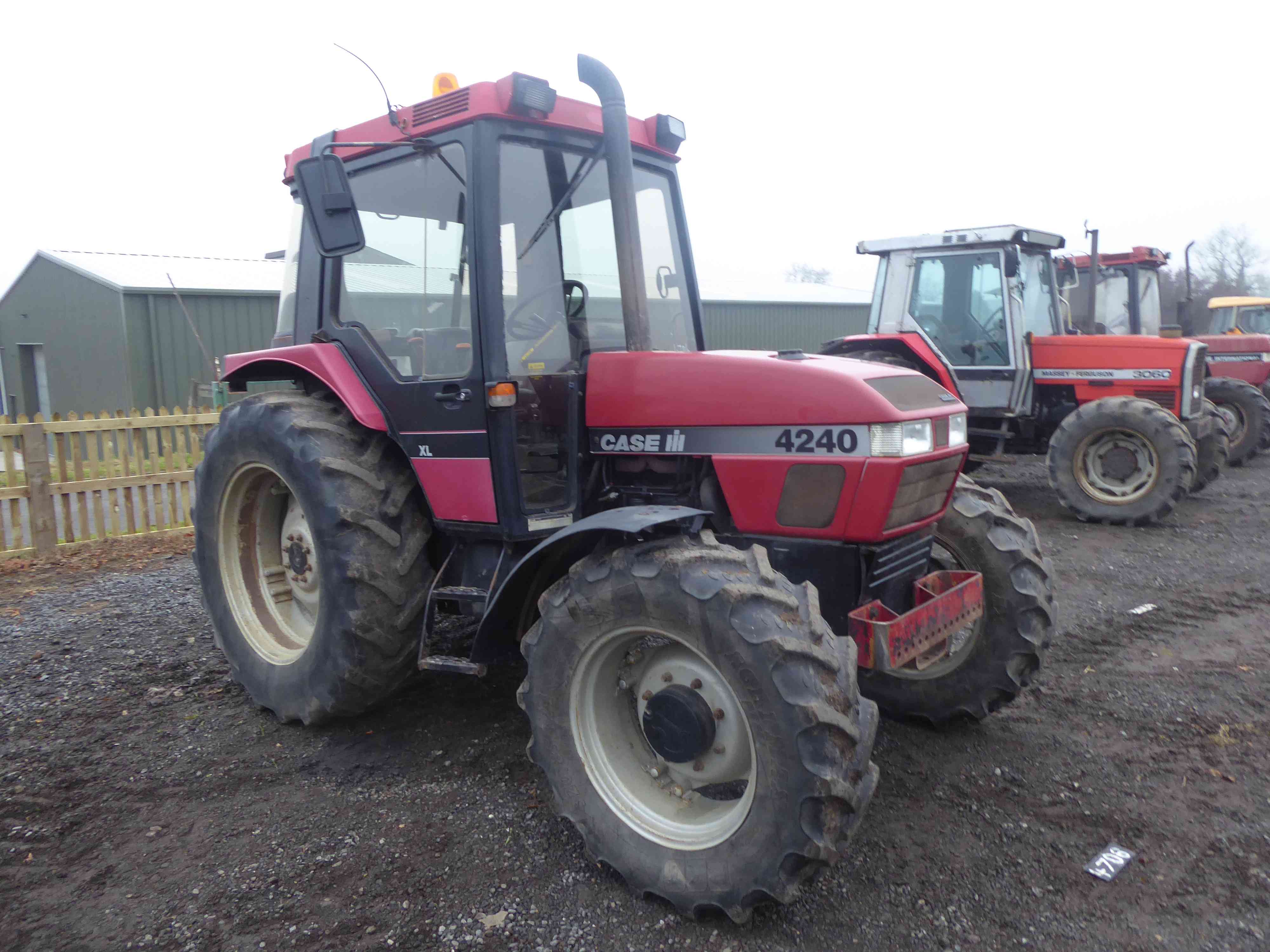 Case 4250 XL tractor. Key.