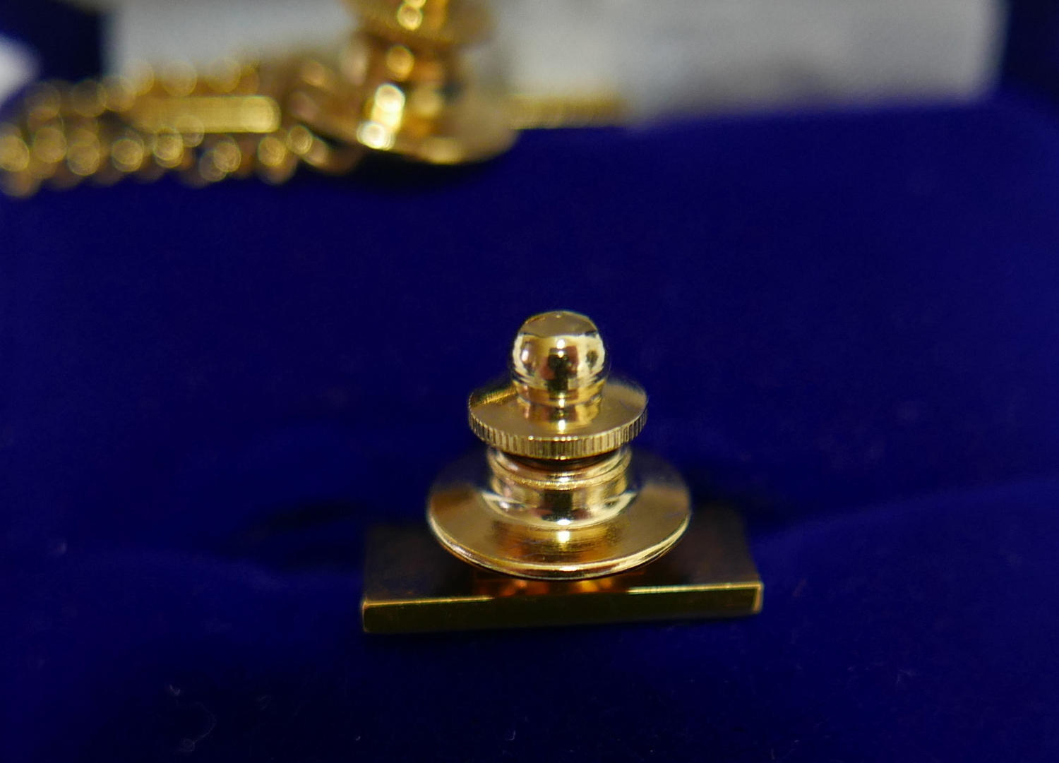 Schlumberger 15ct .585 Gold and Sapphire Tie Pin.Only the front part of ...