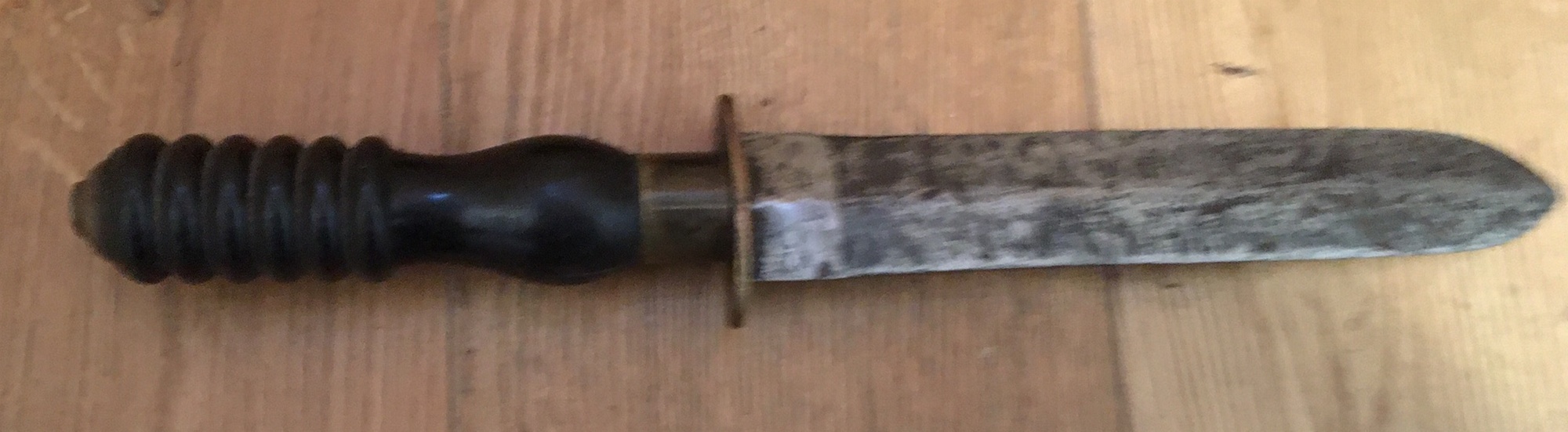 Antique Diving Knife - 330mm long.The cost of UK FCR Postage will be £8 ...