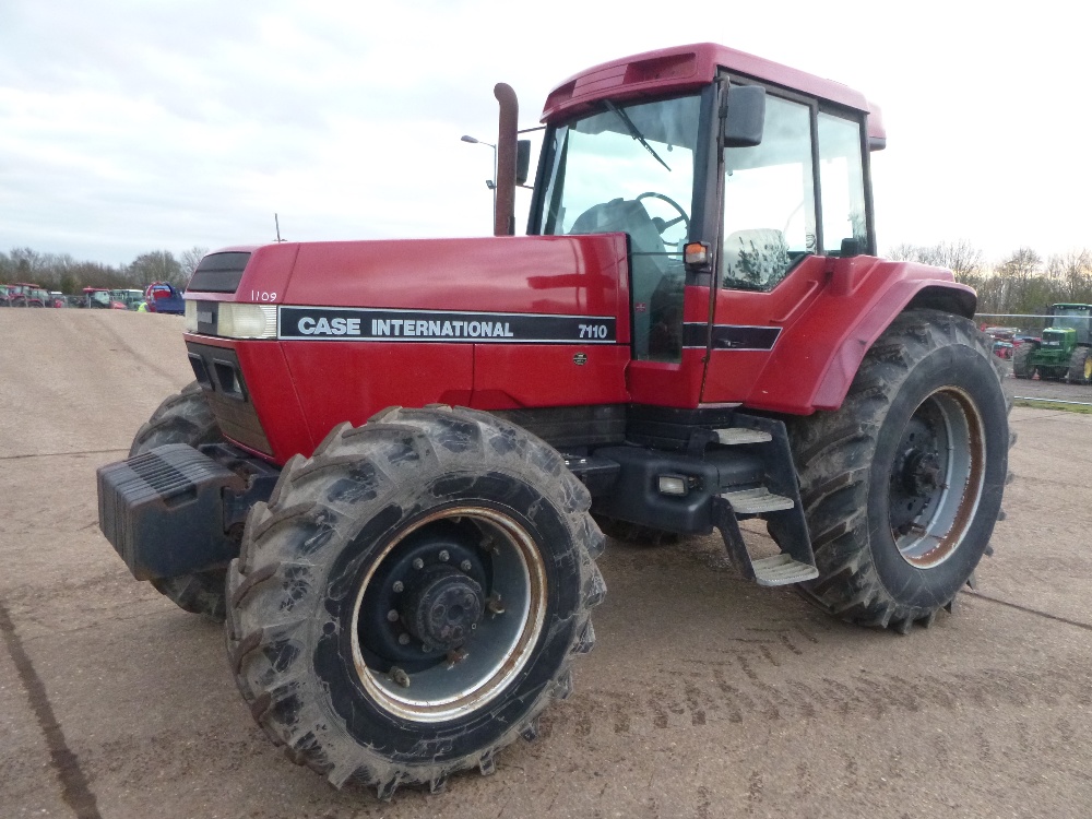 1992 Case Magnum 7110 Tractor with front weights & Western drawbar ...