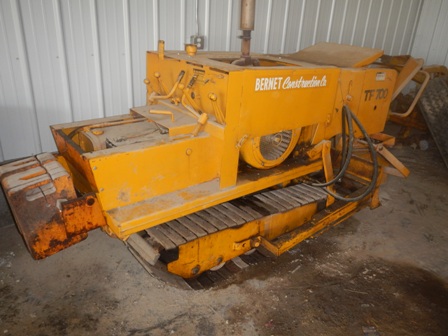 Case Davis Task Force TF700 trencher, steel tracks, w/Wisconisn gas motor