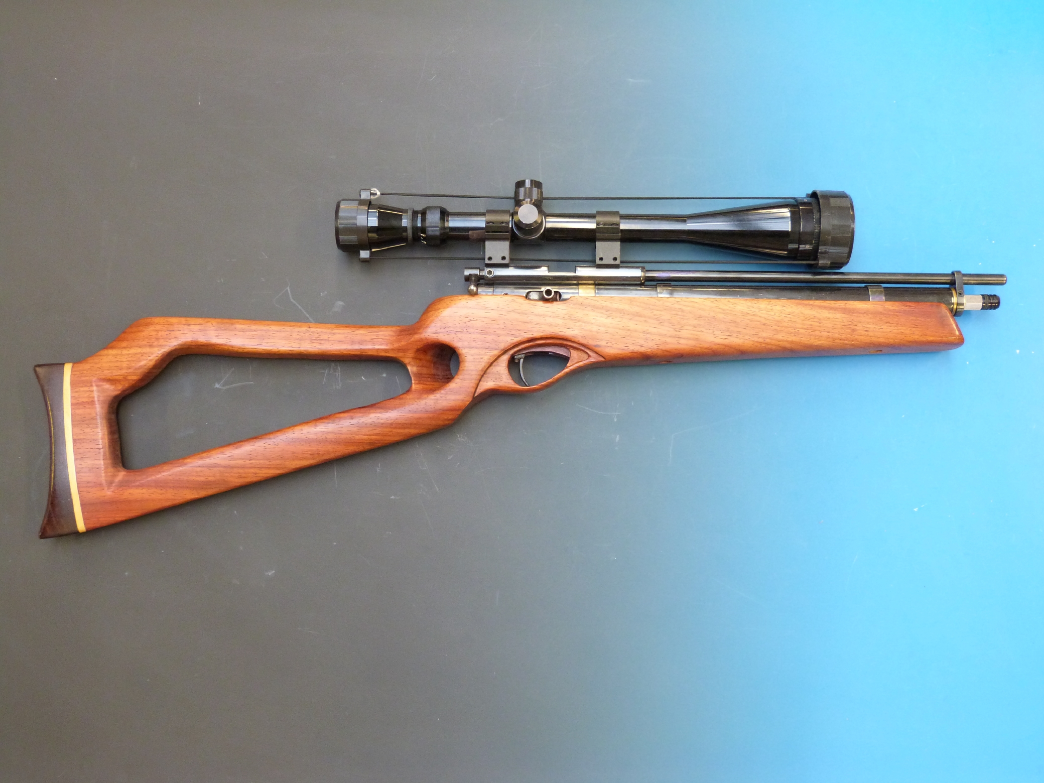 A Titan/Falcon .177 air rifle, serial number 96578 with 9 x 32 x 40 ...