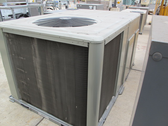 2013 Trane mdl. WSC120E4R0A0000 0H 10-Ton Air Conditioning Unit s/n ...