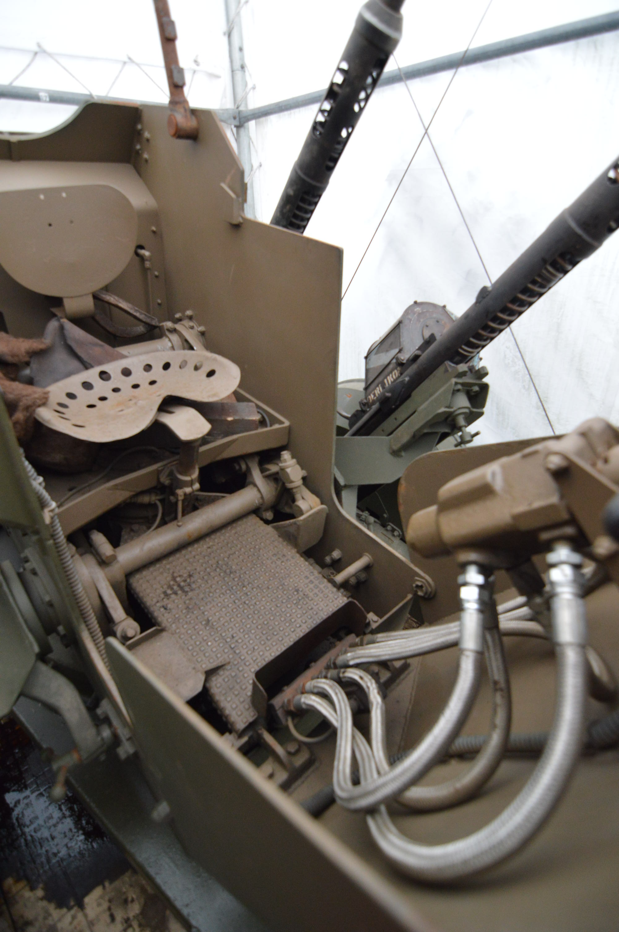 Polsten SINGLE AXLE DEMOUNTABLE QUAD ANTI AIRCRAFT GUN, fitted Michigan ...