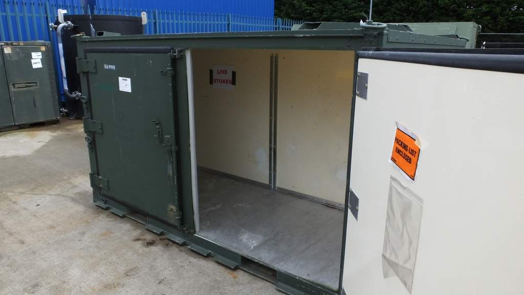 Shipping storage container ISU - 2.6x1.5x2.2cm (WxHxD) approximately