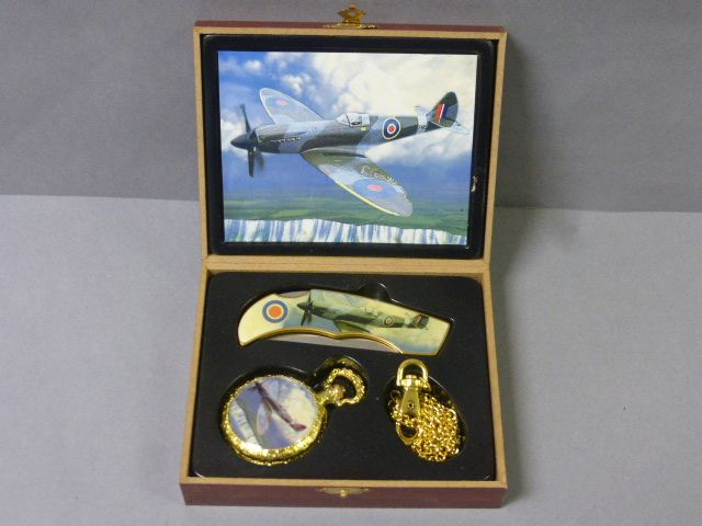 Collectors spitfire penknife and pocket watch set
