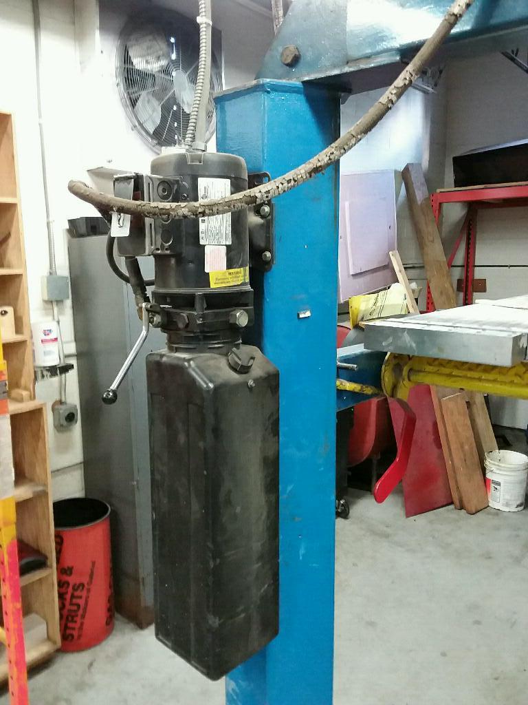 Ben Pearson Lift Master 9000 LBS 4 post auto lift 14' 8" × 9'1" 230v ...