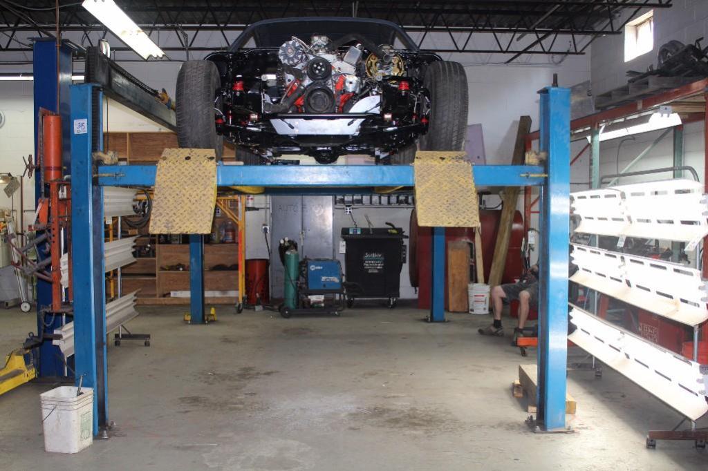 Ben Pearson Lift Master 9000 LBS 4 post auto lift 14' 8" × 9'1" 230v ...