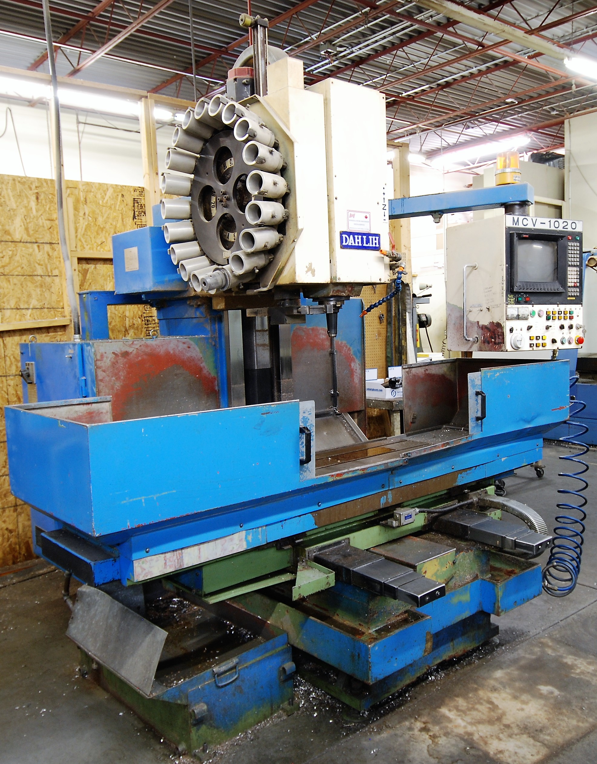 DAHLIH DL-MCV 1020 CNC VERTICAL MILLING MACHINE, TRAVELS: X-40" Y-21.65 ...