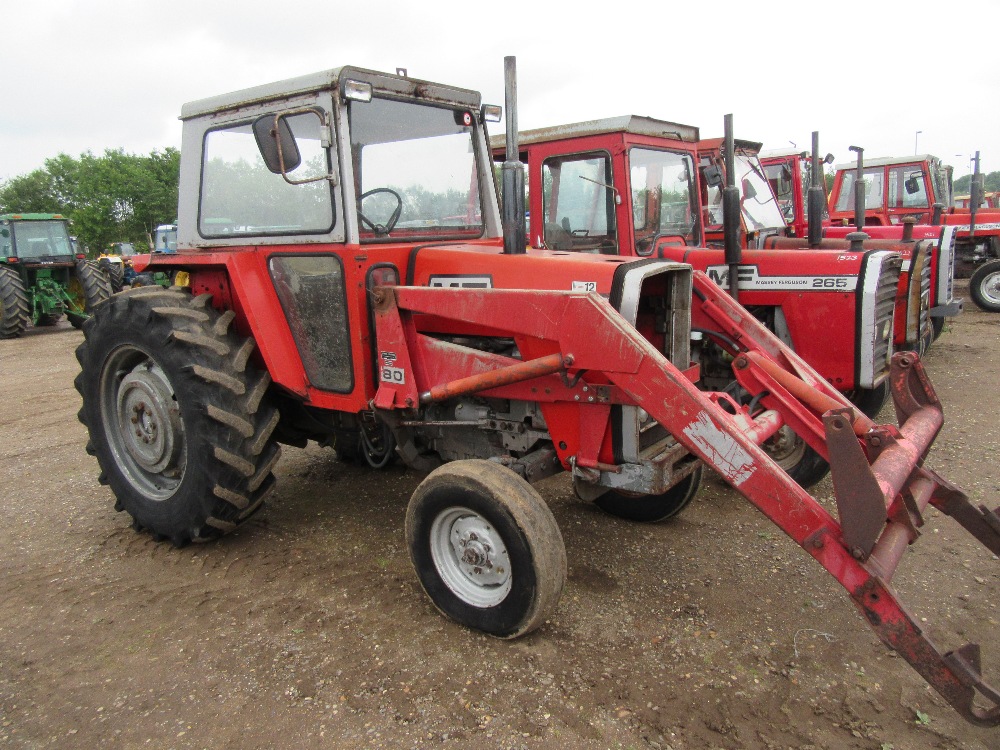 Massey Ferguson 590 Tractor with MF 80 Loader. Ser.No. G251218