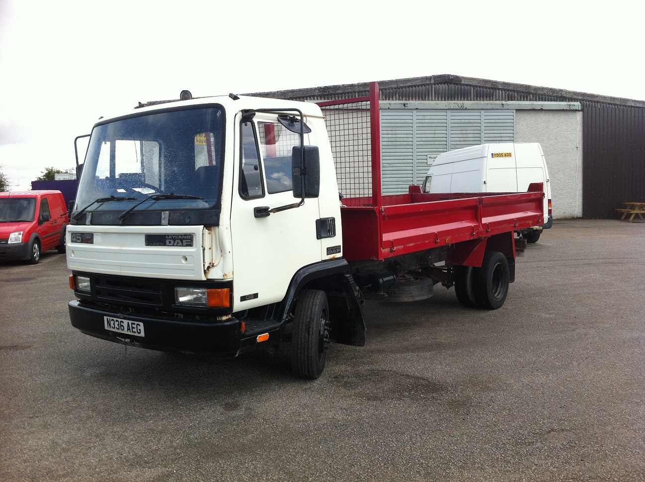 1996/N REG LEYLAND DAF FA 45.130 7.5 TONNE TIPPER