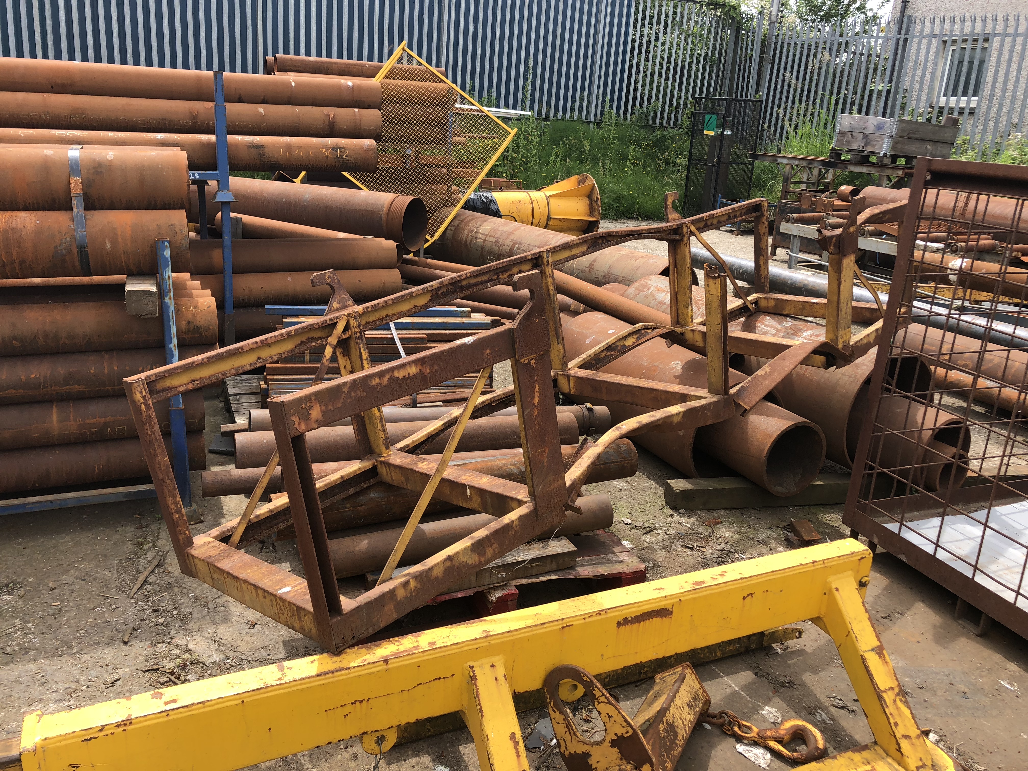 Approximately 40 Metal Pipe Stillages (varying condition)