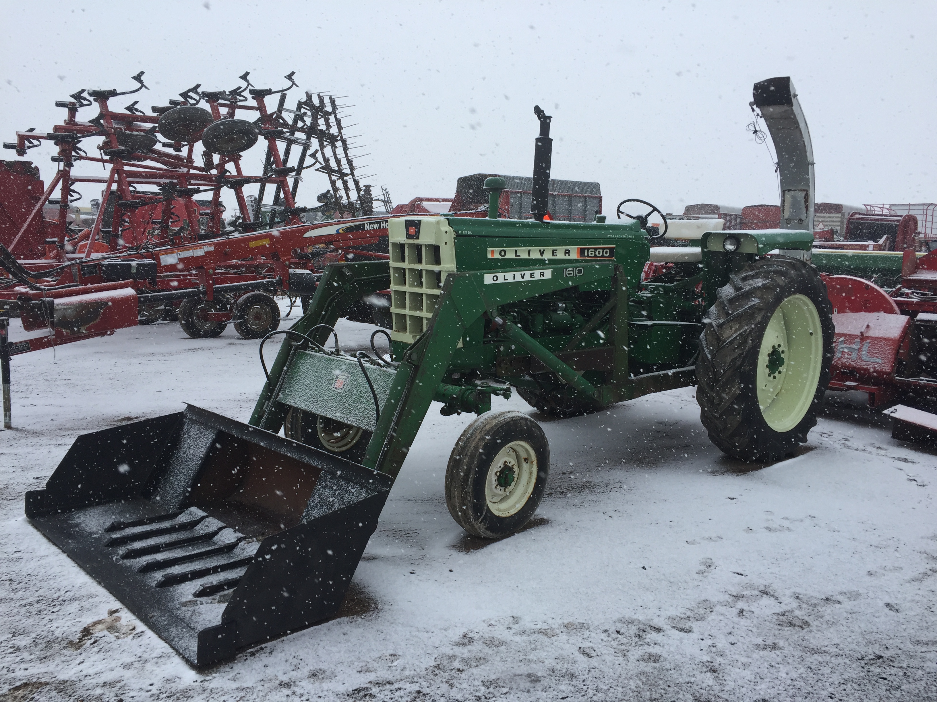 Oliver 1600 Diesel Tractor w/ 1610 Loader