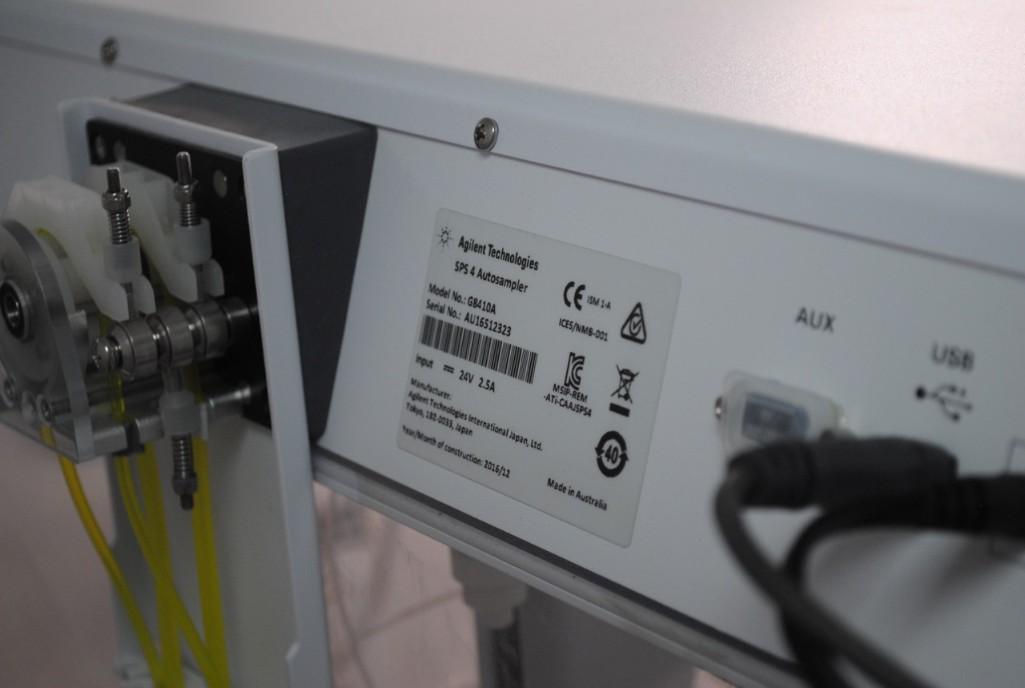1- Used Agilent SPS 4 Autosampler. Model G8410A, S/N AU16512323 ...