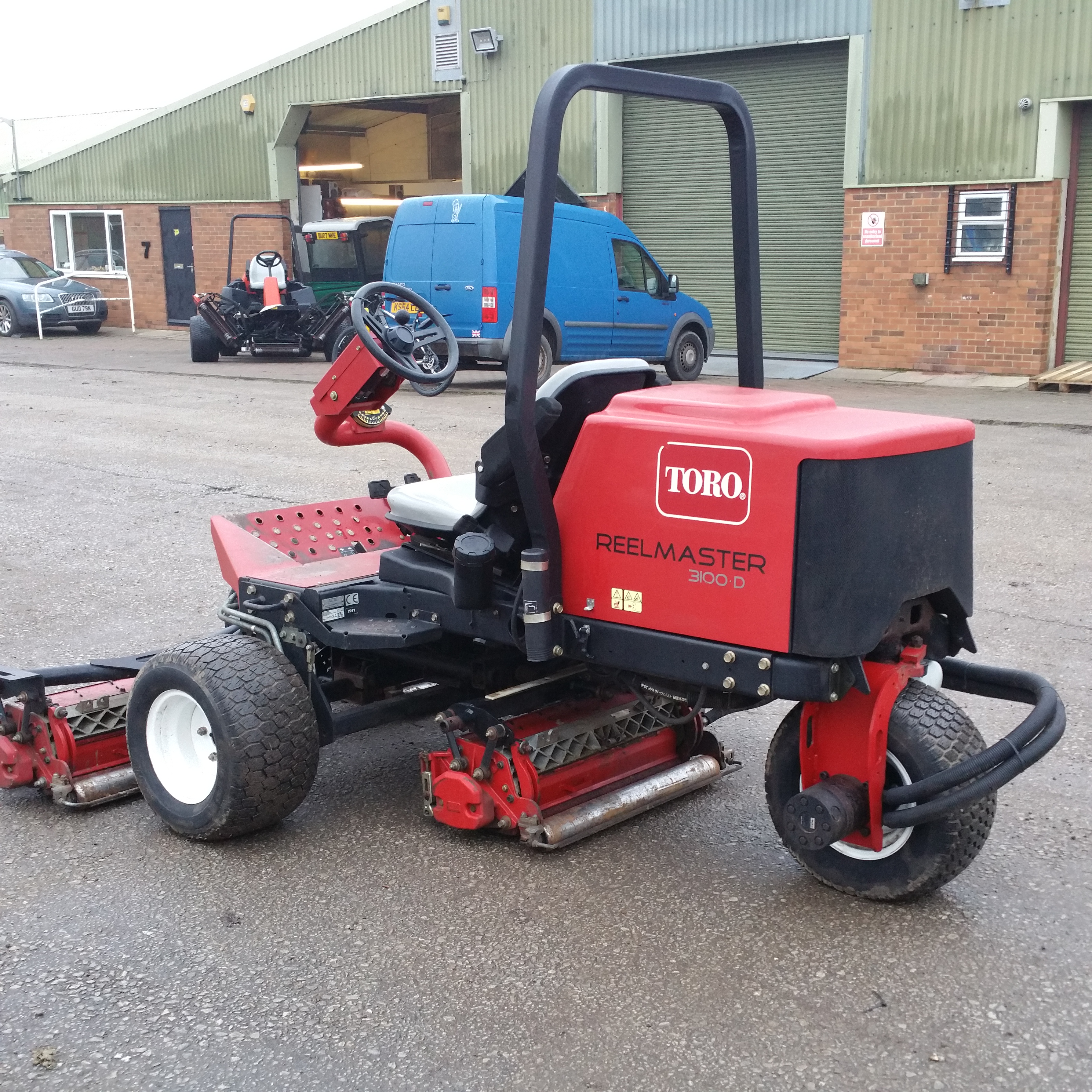 Toro 3100 Reelmaster mower Year of manufacture 2011 Hours 1938 3 ...