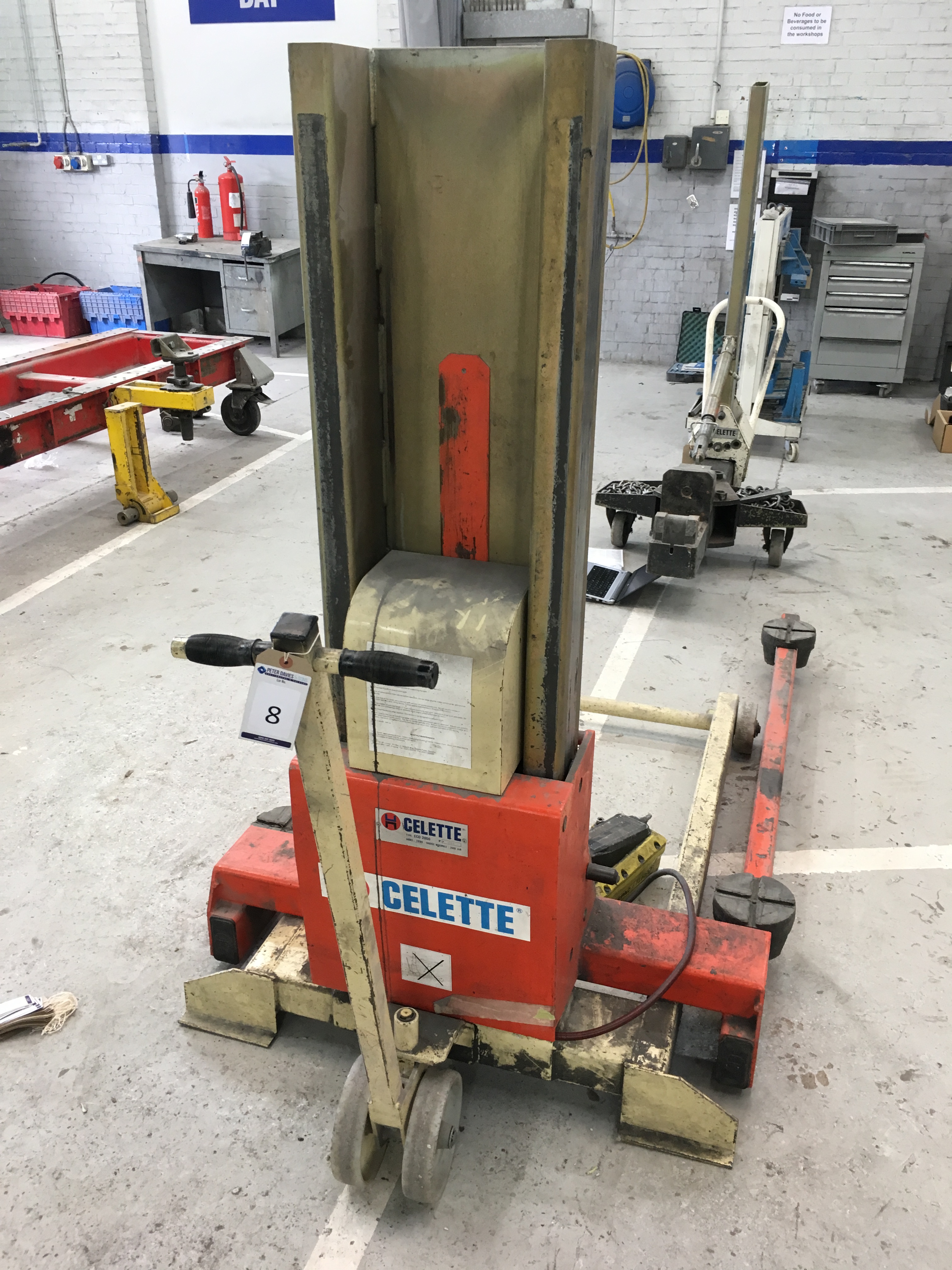 Celette ECO 2000 Lift, Serial Number 365