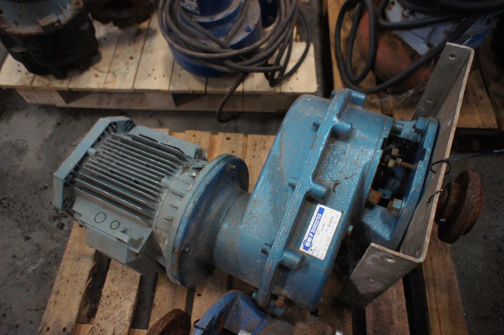 SBT engineering services motor driven gear box with ABB 5.5kW motor.