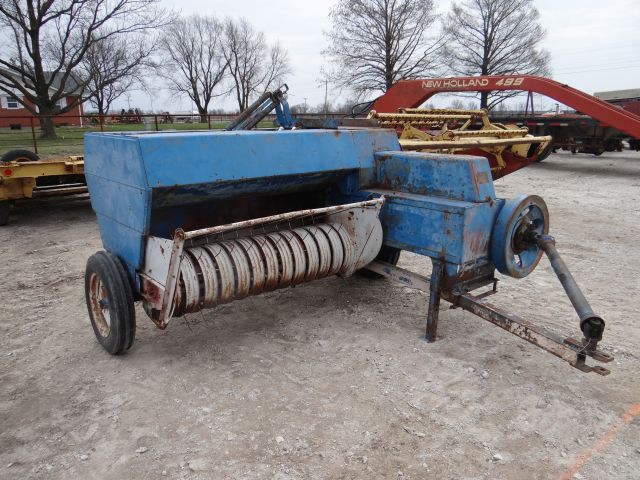 Ford 530 Square Baler