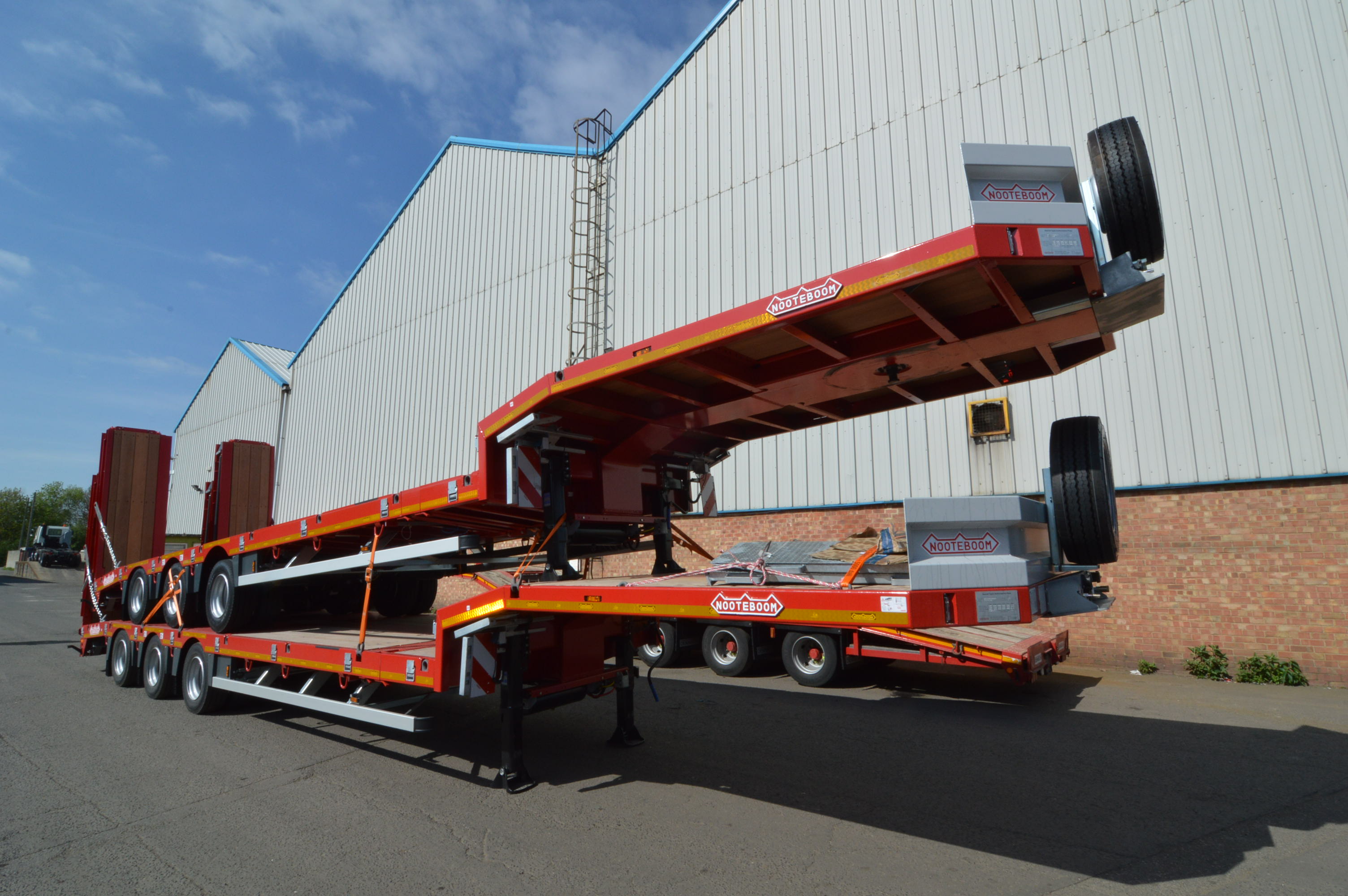 Nooteboom OSDS-48-03V TRI-AXLE 6M EXTENDABLE LOW LOADER SEMI TRAILER ...