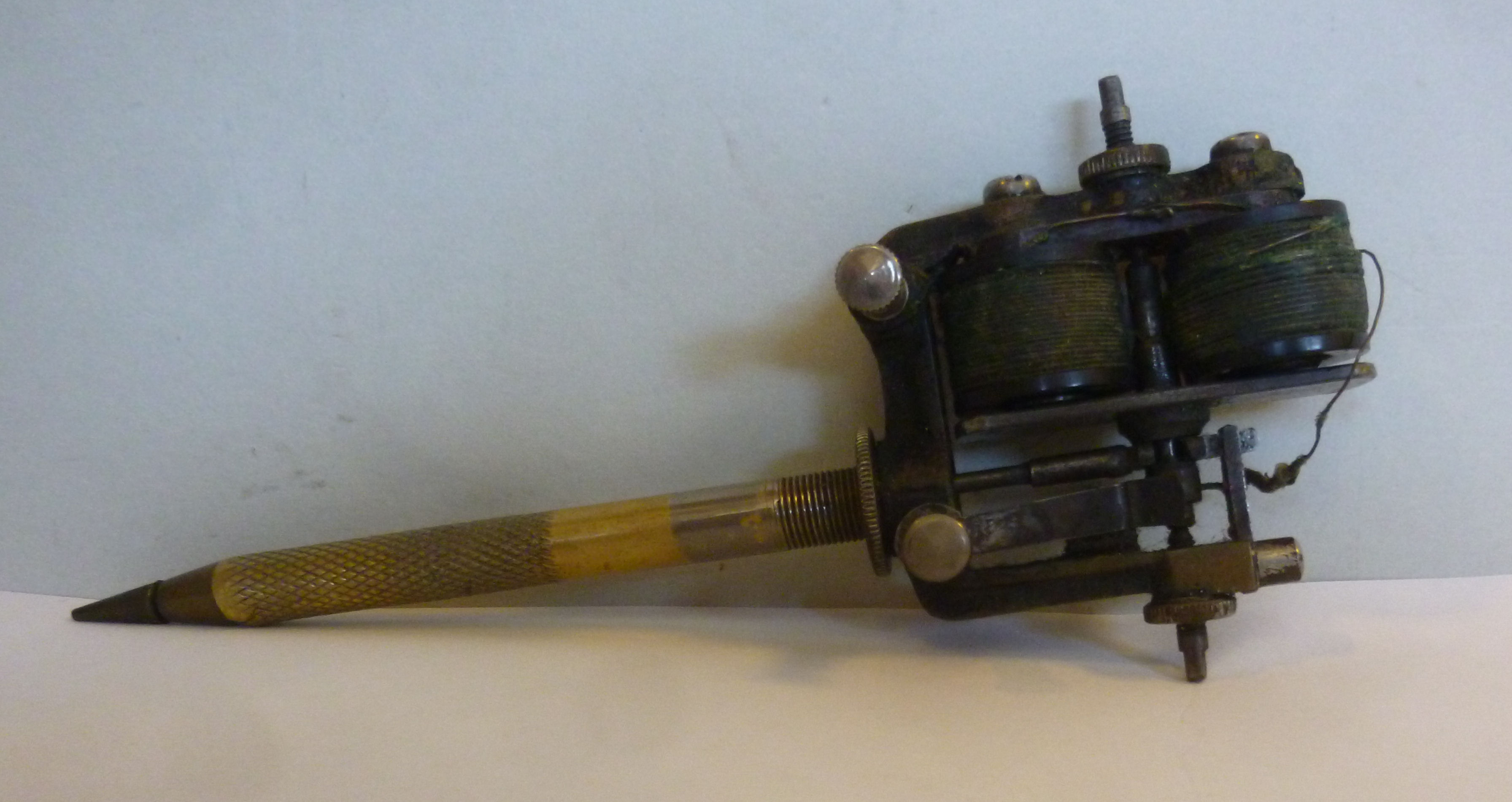 An early 20thC electric pen stylus (based on the invention by Thomas ...