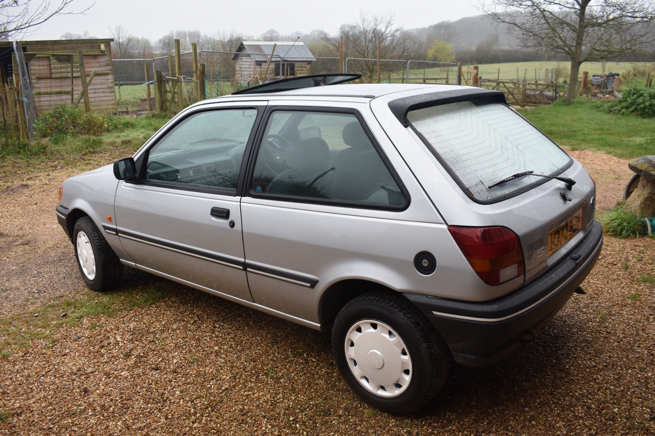 A 1990 Ford Fiesta MkIII 1600SRegistration number H373 HJBV5C, MOT to ...
