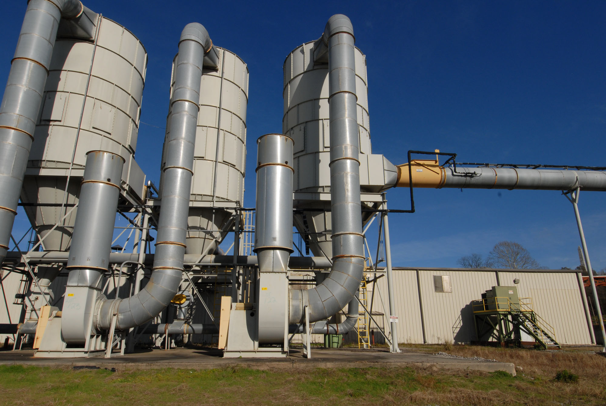 AIRCON DUST COLLECTOR SYSTEM WITH 250HP/3PH/1785RPM MOTOR AND BLOWER ...