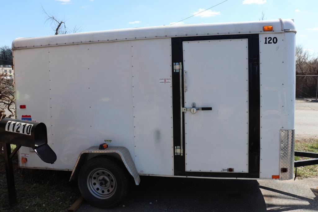 Interstate LoadRunner 6 x 12 enclosed trailer 3000lbs capacity, single ...