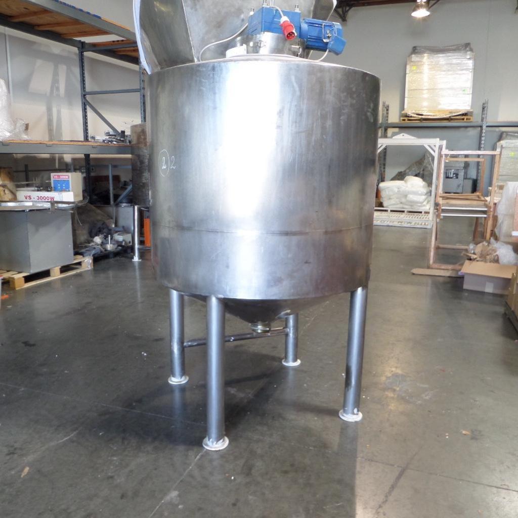 1- Used SS Silo with agitator for powders Skidding and Load out charges ...